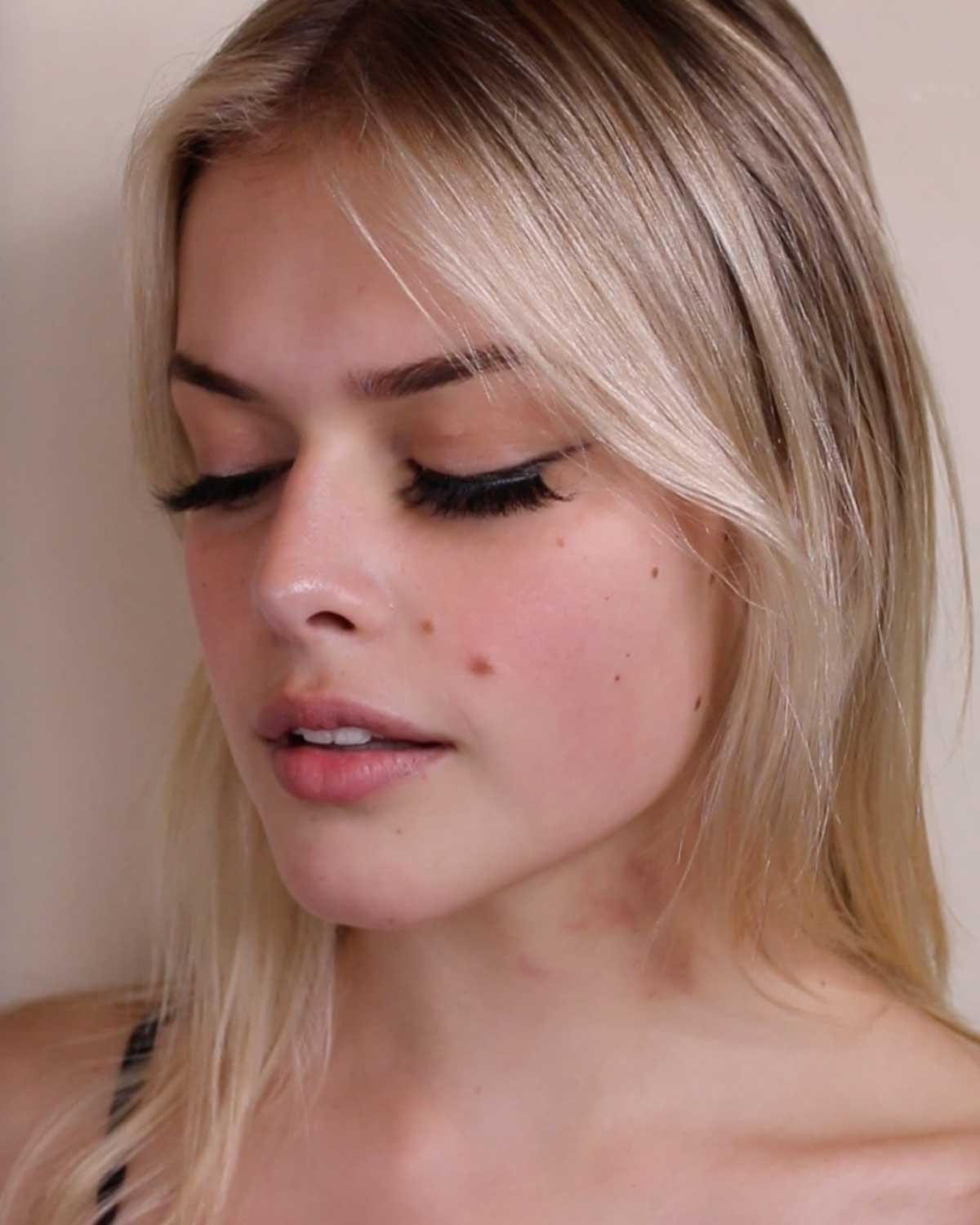 Zero Fux - Easy to Put on Lashes for Long Last Wear – minxandmane